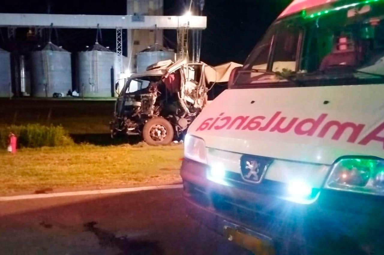 Nueva tragedia en la Ruta 33: Un choque fatal en el cruce con la Ruta ...